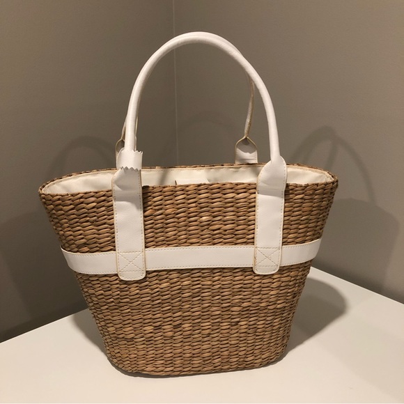 White Barn | Bags | Natural Straw Tote | Poshmark